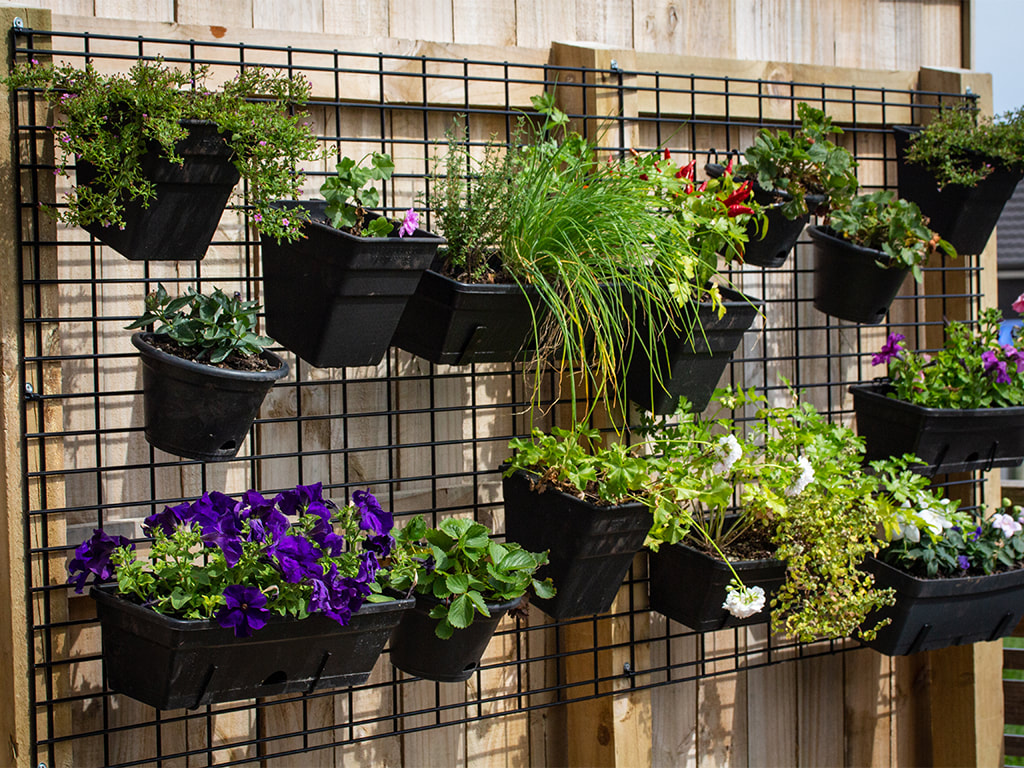 Small Gardens NZ | Portable Gardens - Vertically Challenged